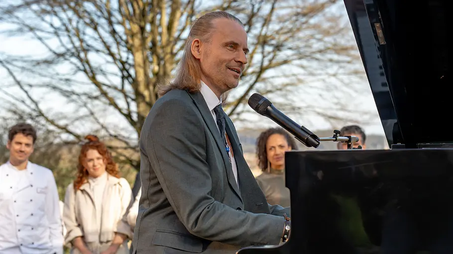 „Sturm der Liebe“: So traurig wird Michaels Abschied am Fürstenhof!